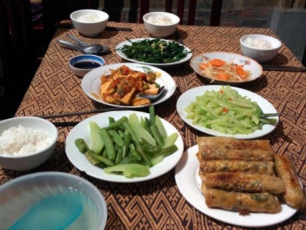 Vietnamese Dining Etiquette – Best Things to Know | Travel Sense Asia ...