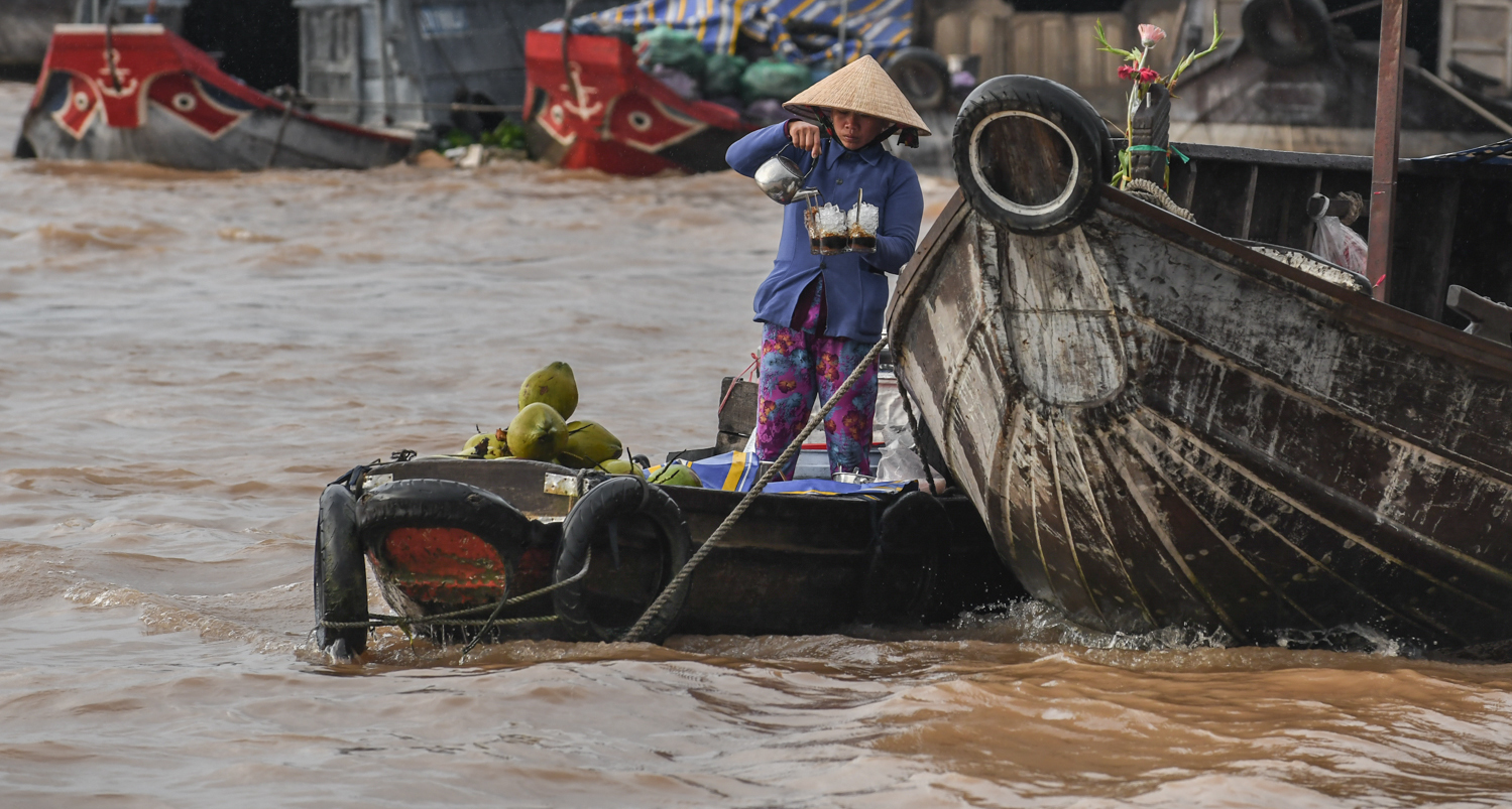 Cai Rang Floating Market, A Highlight of Mekong Delta | Travel Sense ...